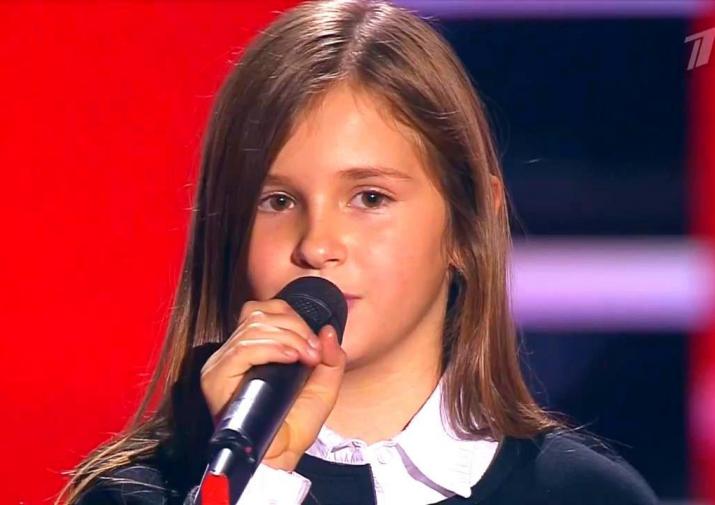 Финалистка шоу "Голос. Дети" Мария Панюкова из Новомосковска выступила ...